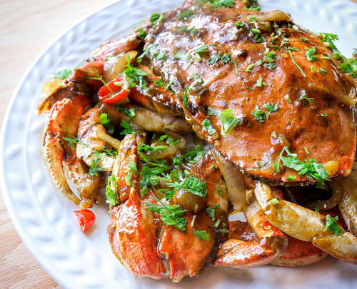 Roasted crab with tamarind sauce